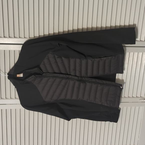 Lucy | Jackets & Coats | Black Puffy And Reflective Jacket With Thumb ...